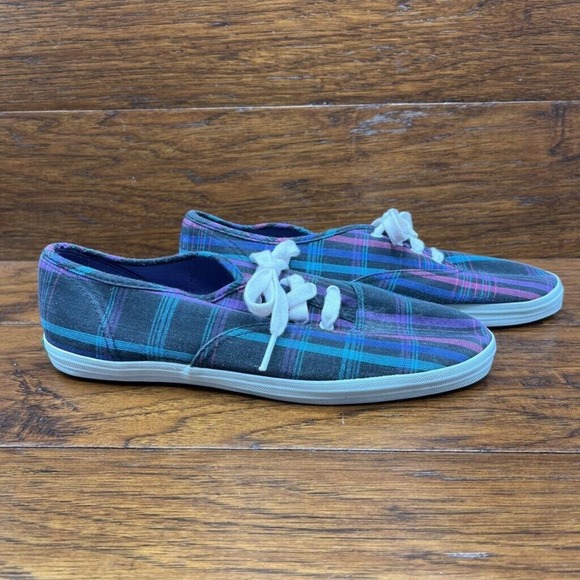 Doc's | Shoes | Docs Sneakers Plaid Canvas 7 | Poshmark